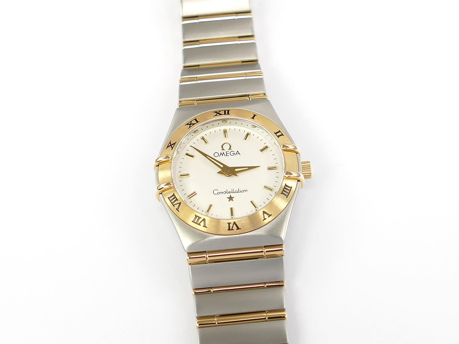 Omega Constellation Silver Dial 25.5mm Solid 18k Gold 1272.30.00 ...